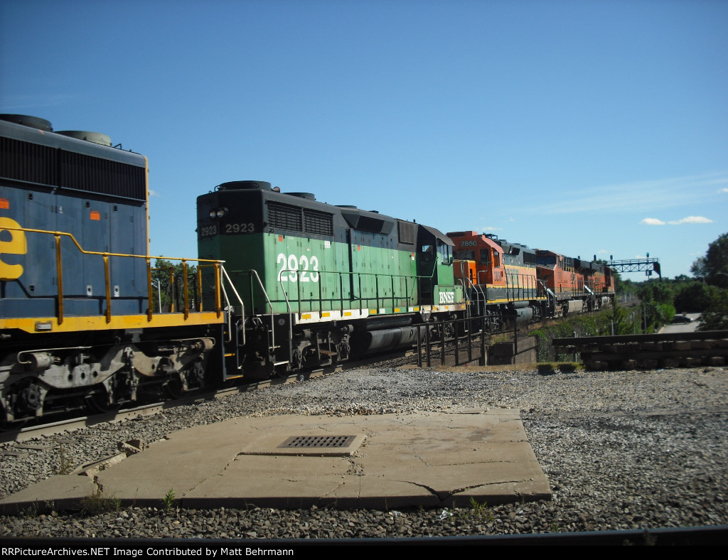 BNSF 2923
